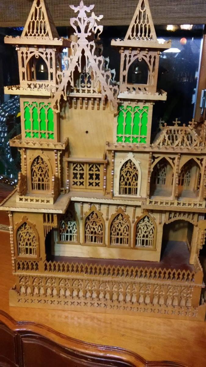 Fretwork clock | InstAppraisal