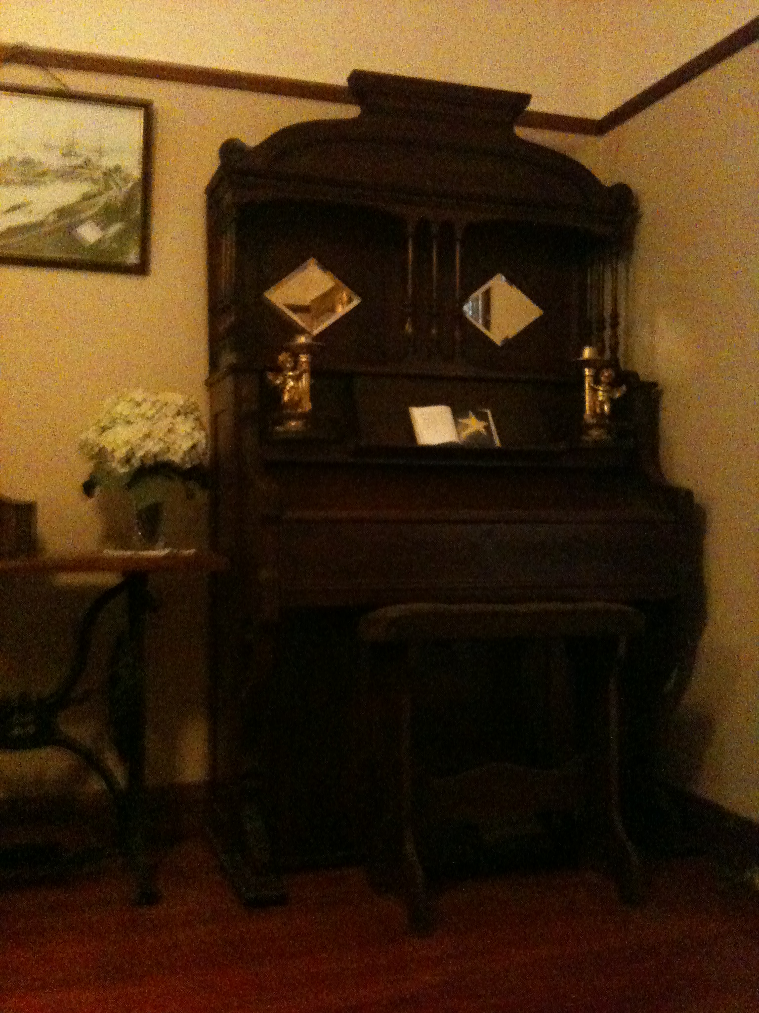 Free Antique, Collectible, Art Appraisals & Information
