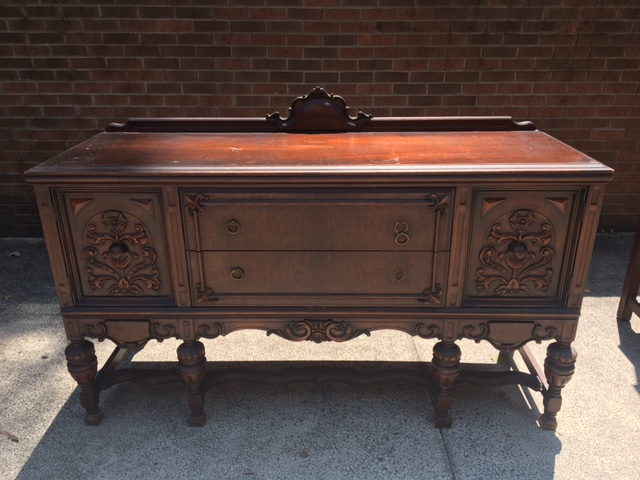 1920s Jacobean Dining Room Suite - InstAppraisal
