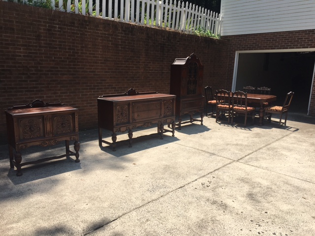 1920s Jacobean Dining Room Suite - InstAppraisal