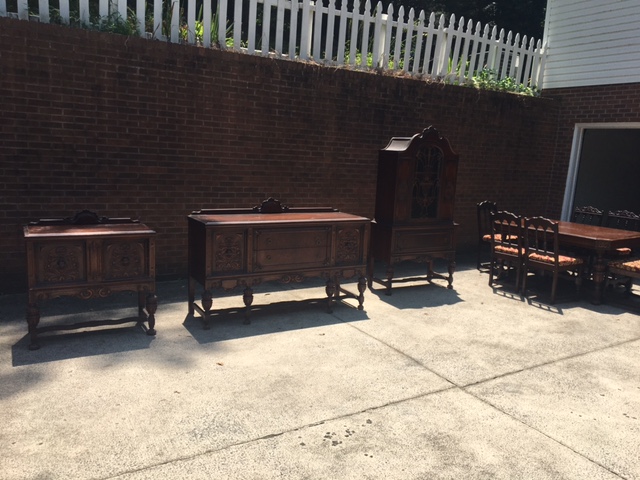 1920s Jacobean Dining Room Suite - InstAppraisal