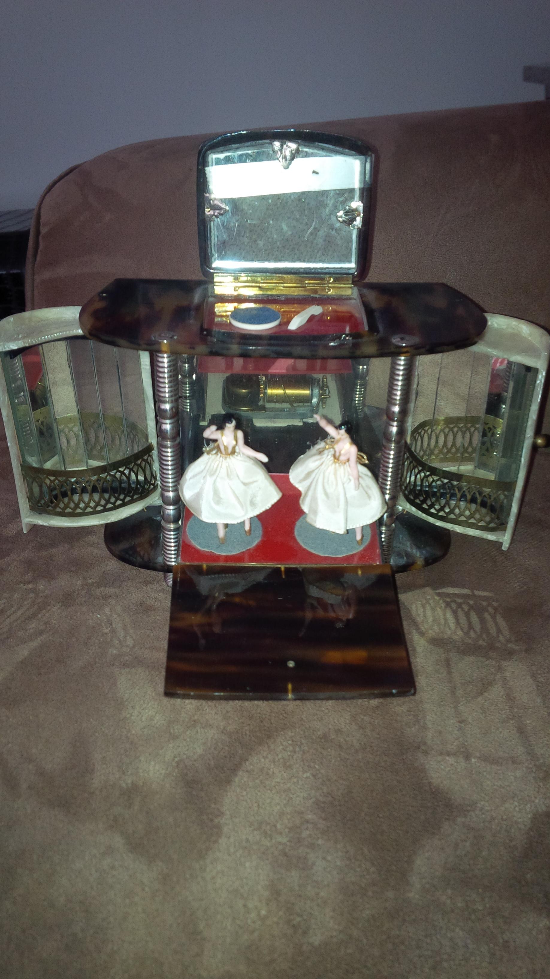 Free Antique, Collectible, and Art Appraisals Online | Submit Your Item ...