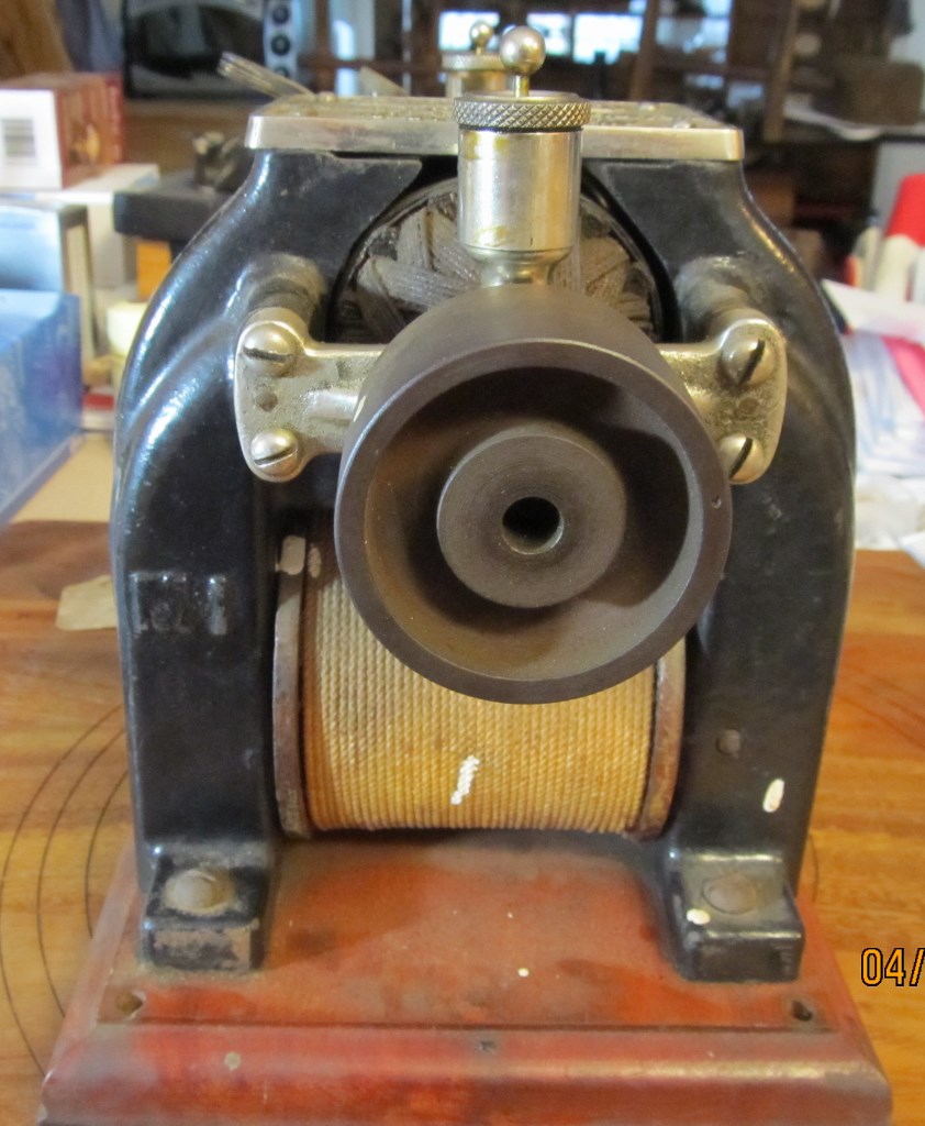 Antique Holtzer-Cabot electric motor — Scientific Instruments ...