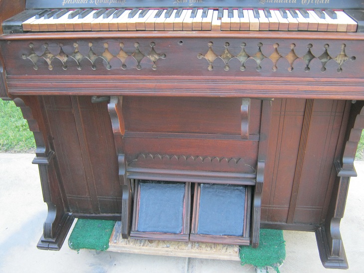 Peloubet & Co., New York Standard Organ w / bellows (1908 ...