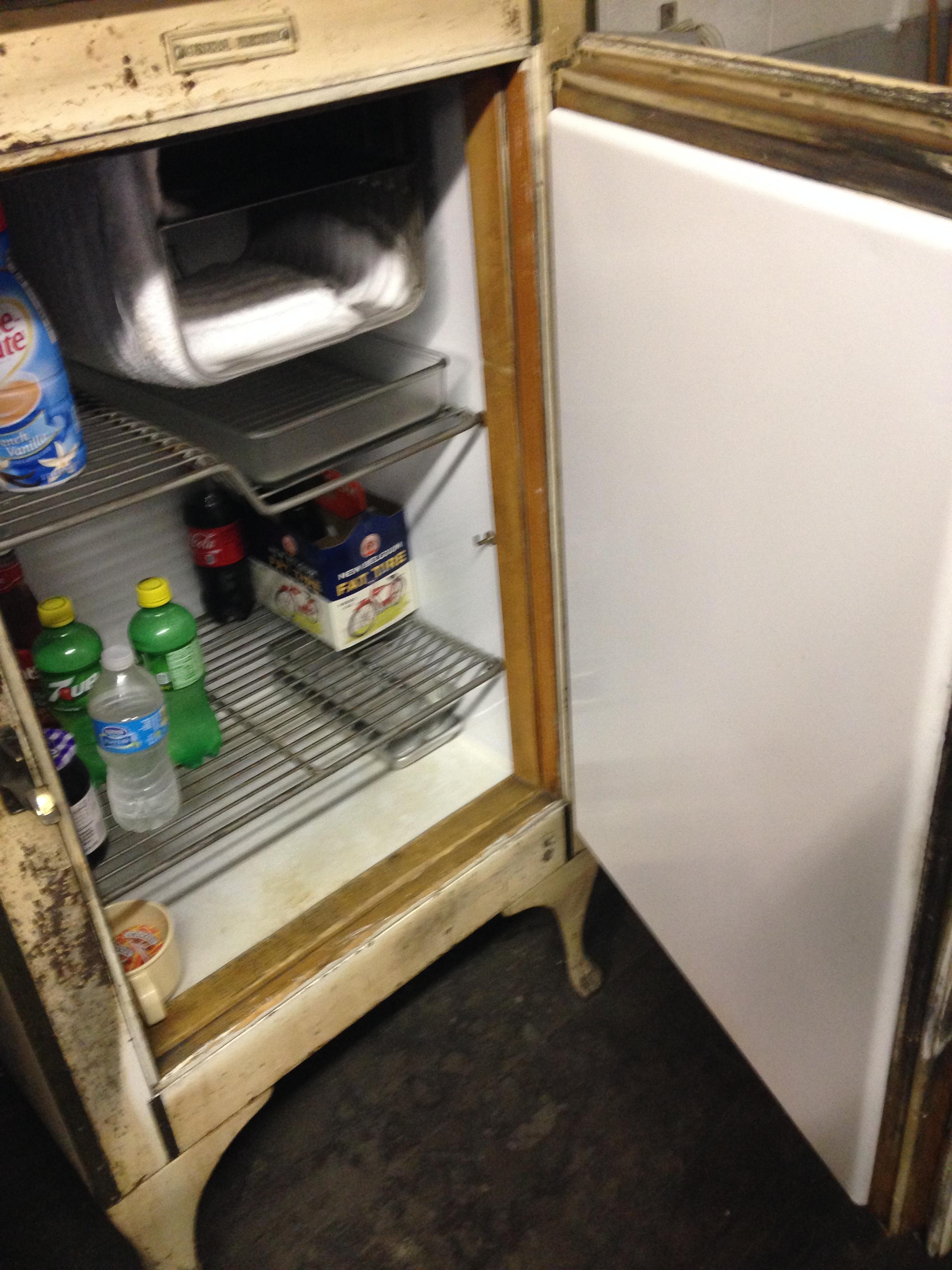 Free Antique, Collectible, Art Appraisals & Information