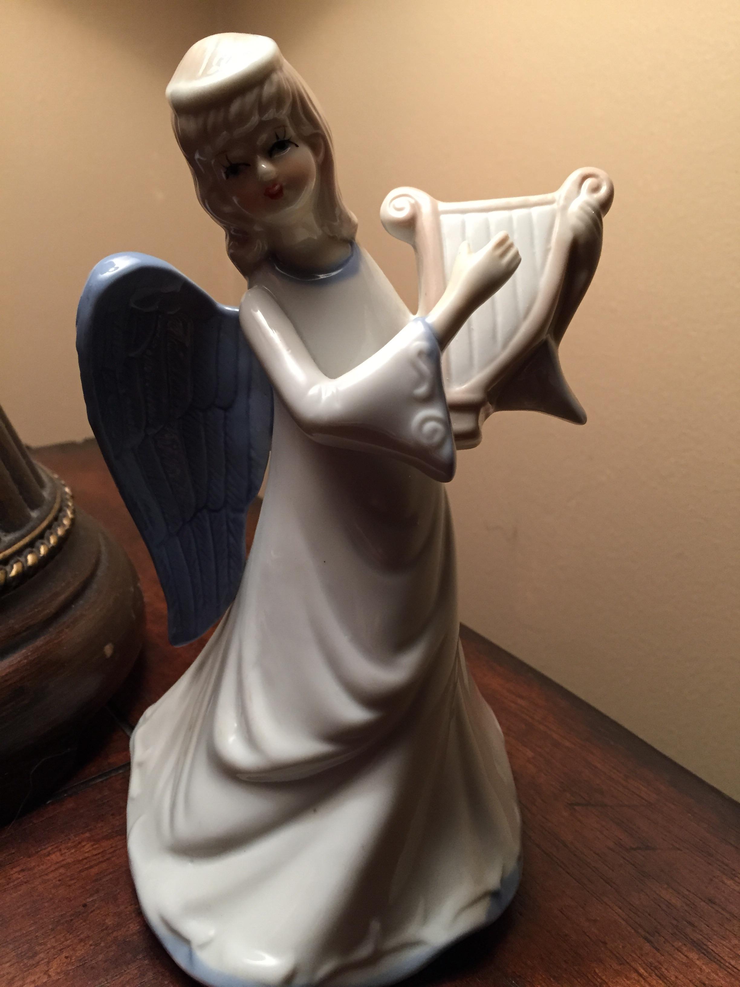 Porcelain Angel with Harp musical | InstAppraisal