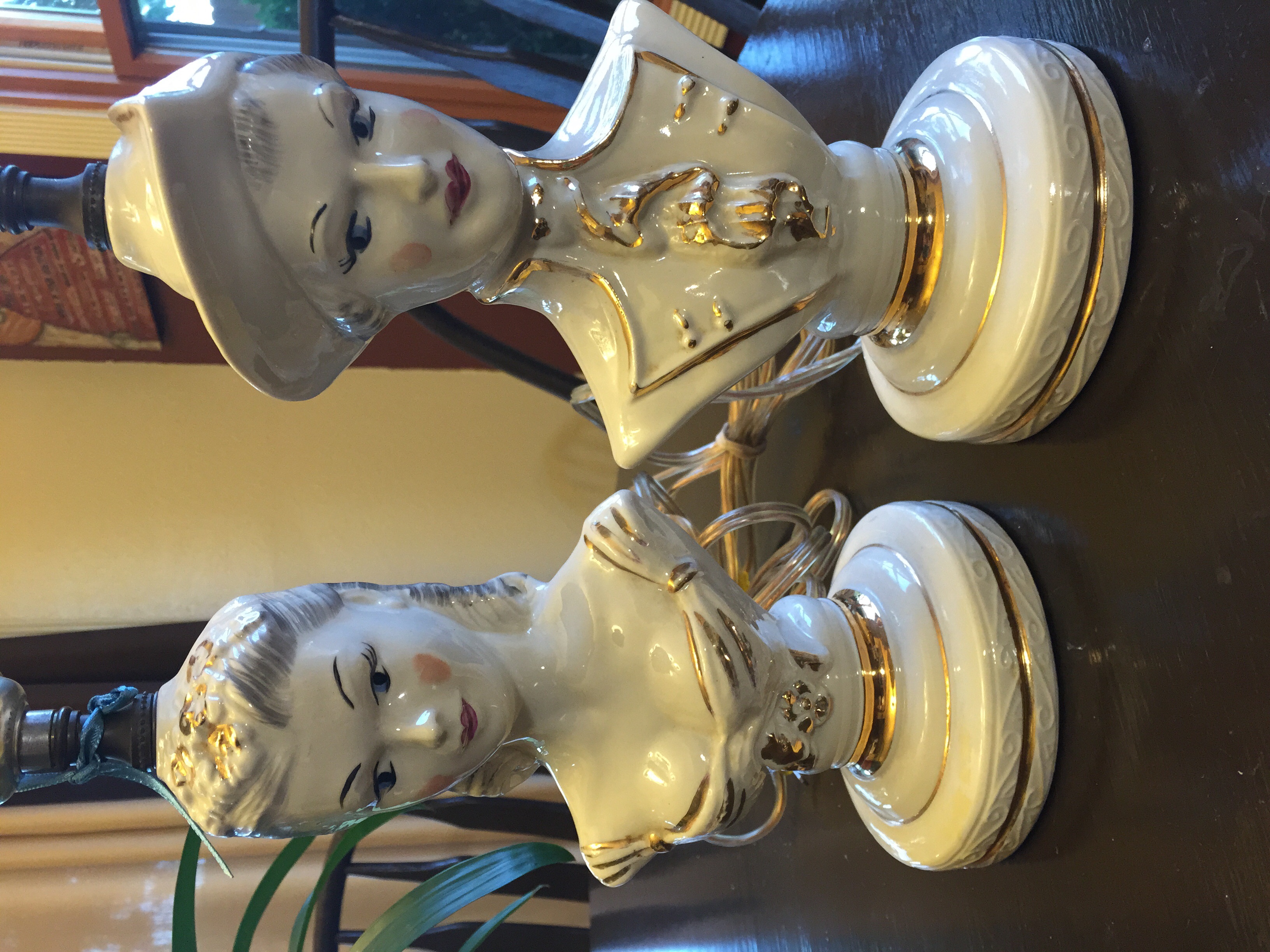 Busy lamps | InstAppraisal