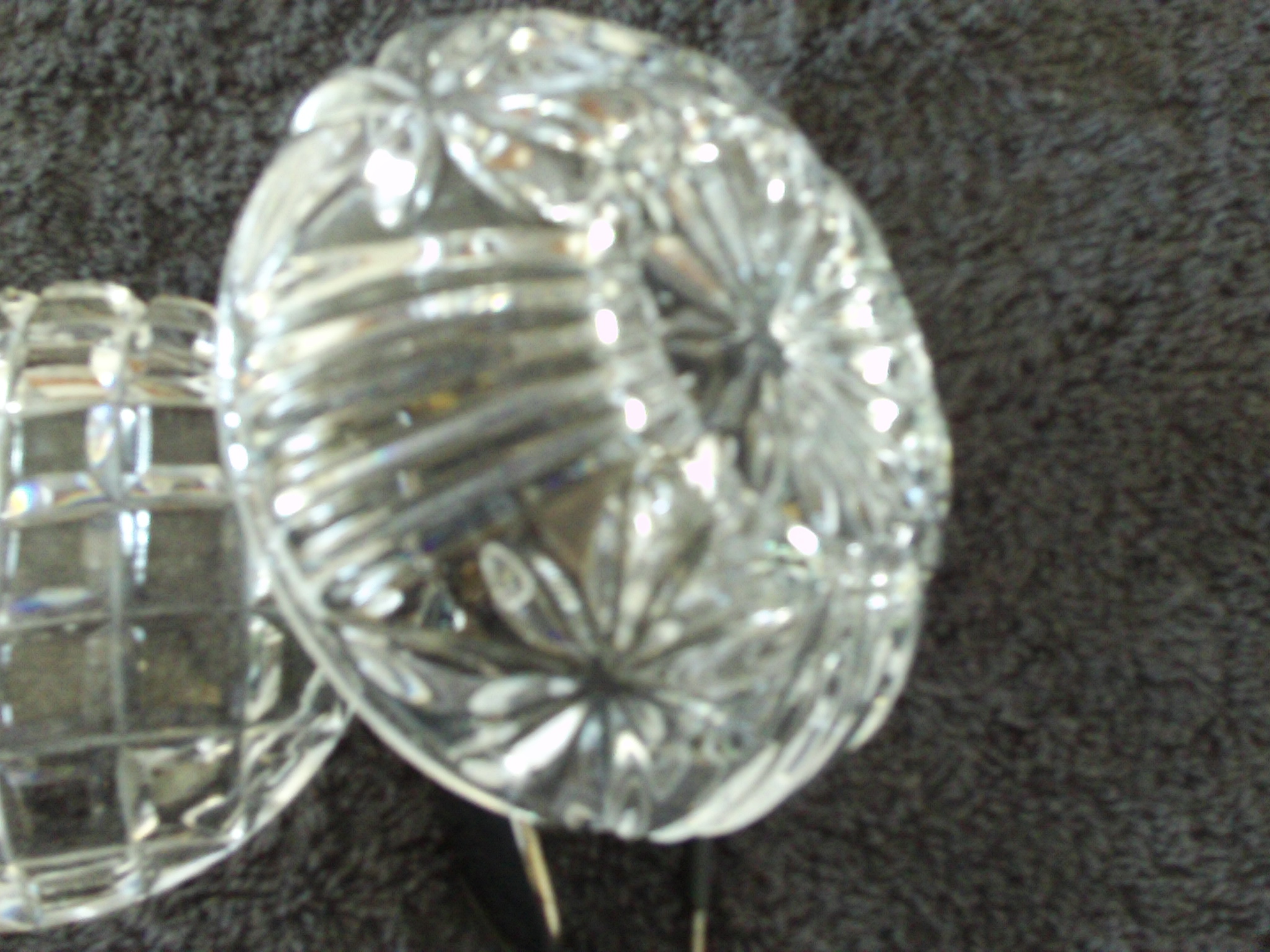 glass/crystal round trinket box with lid Value & Appraisal | InstAppraisal