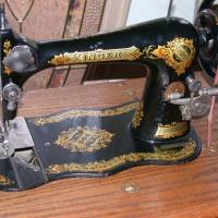 1891 Singer treadle sewing machine antique appraisal | InstAppraisal