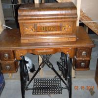 White 1889 Sewing machine antique appraisal | InstAppraisal