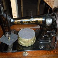 White 1889 Sewing machine antique appraisal | InstAppraisal