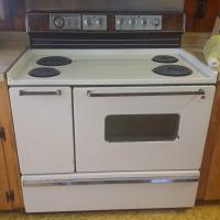 Vintage Kelvinator Electric Range antique appraisal | InstAppraisal