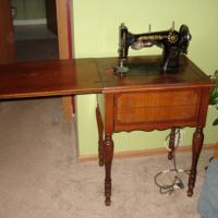 Franklin sewing machine worth anything? antique appraisal | InstAppraisal