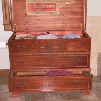 Ed Roos Sweetheart Cedar Chest with a drawer antique appraisal ...
