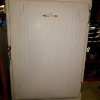 Vintage 1938 General Motors Fridgidaire refrigerator antique appraisal ...