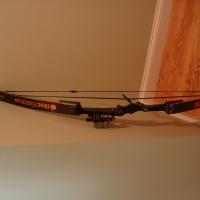 Hoyt Easton Rambo Bow antique appraisal | InstAppraisal