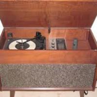 Delmonico Solid State Stereo Model 36S226 antique appraisal | InstAppraisal