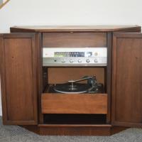 Vintage Pilot Audio Stereo Console antique appraisal | InstAppraisal