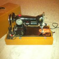 Imperial Monarch Sewing Machine antique appraisal | InstAppraisal