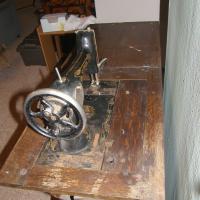 Free Treadle Sewing Machine antique appraisal | InstAppraisal